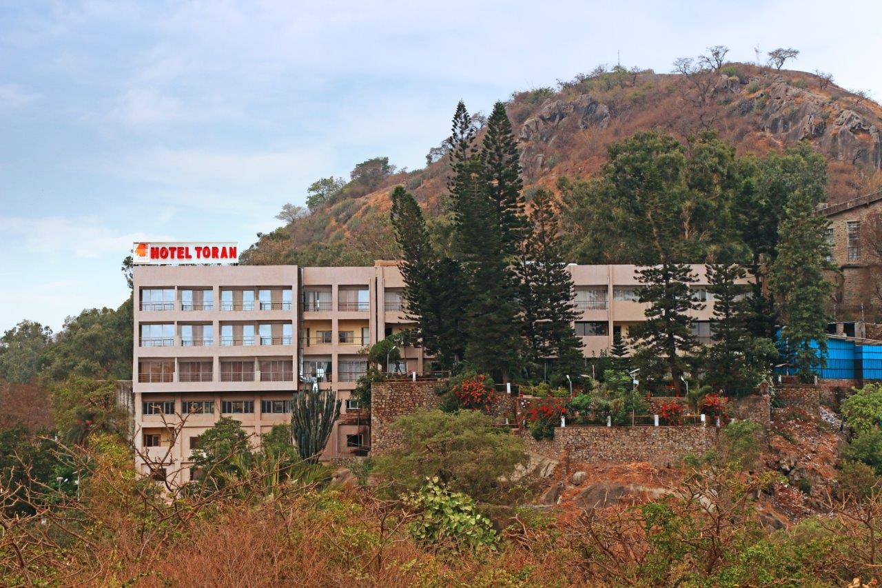 Toran Hotel