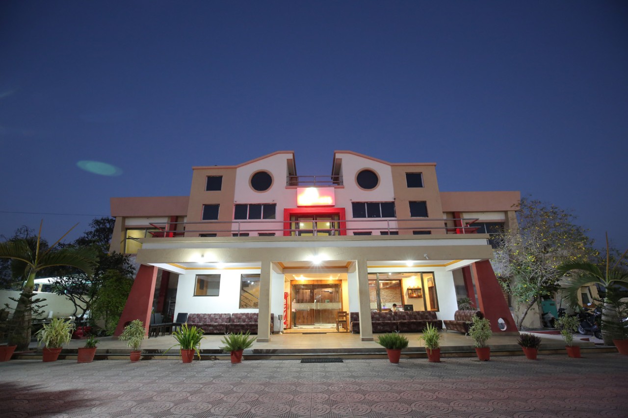 Hotel Keshwara's Residency, Jamnagar